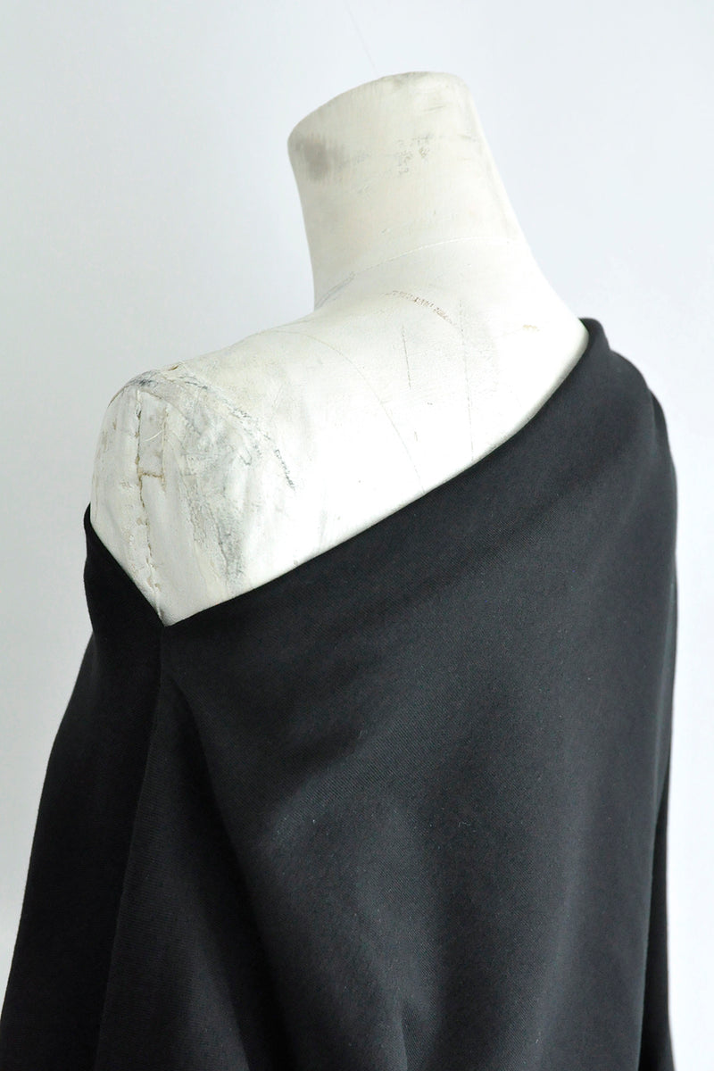 ROOS BIAS CUT DROP SHOULDER TOP - BLACK – Lift Daikanyama