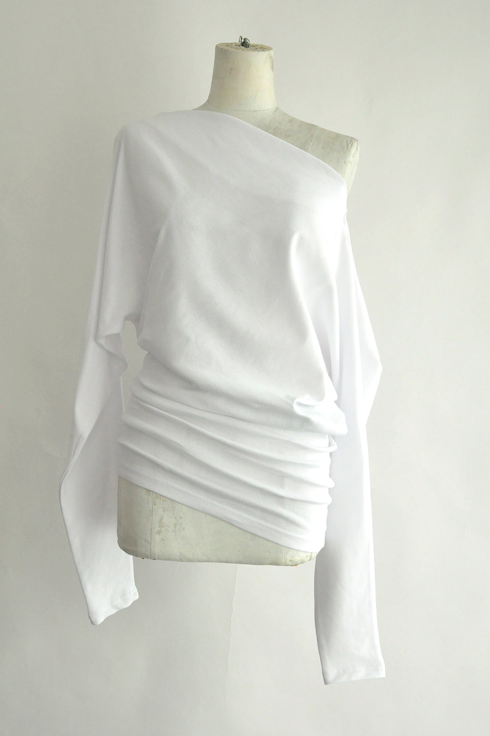 ROOS BIAS CUT DROP SHOULDER TOP - WHITE – Lift Daikanyama